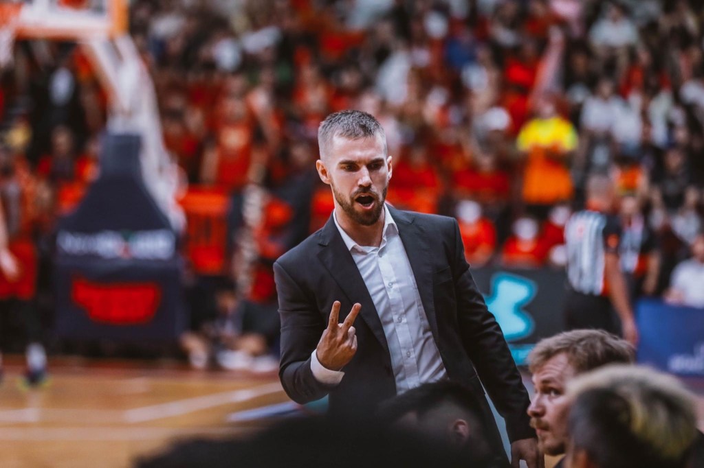 Matt Van Pelt: International Basketball Coach